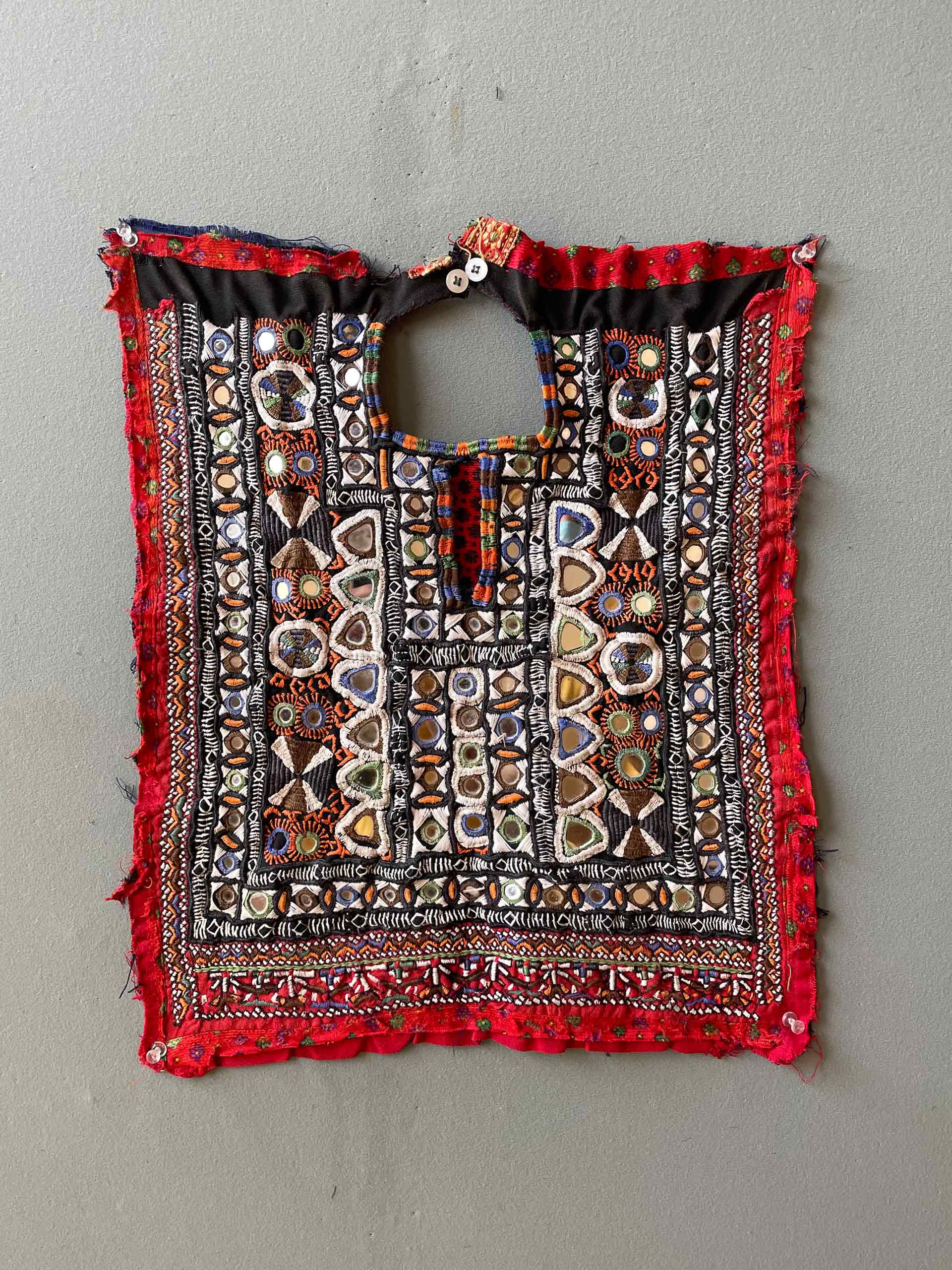 Buy Vintage Mirror Work Yoke Online | Mirror Work Patches for Blouse