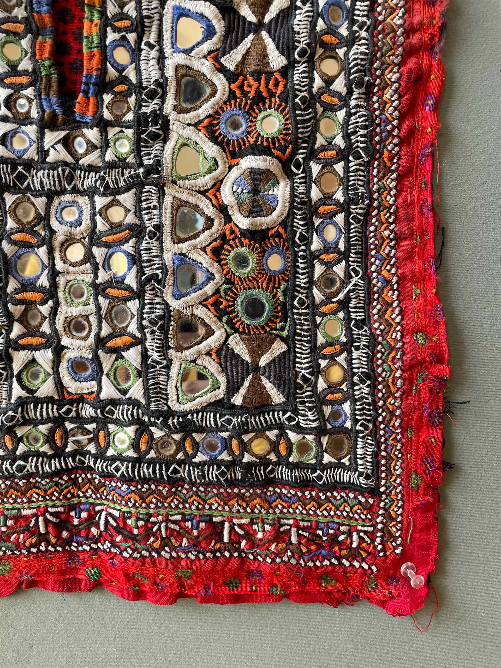 Buy Vintage Mirror Work Yoke Online | Mirror Work Patches for Blouse