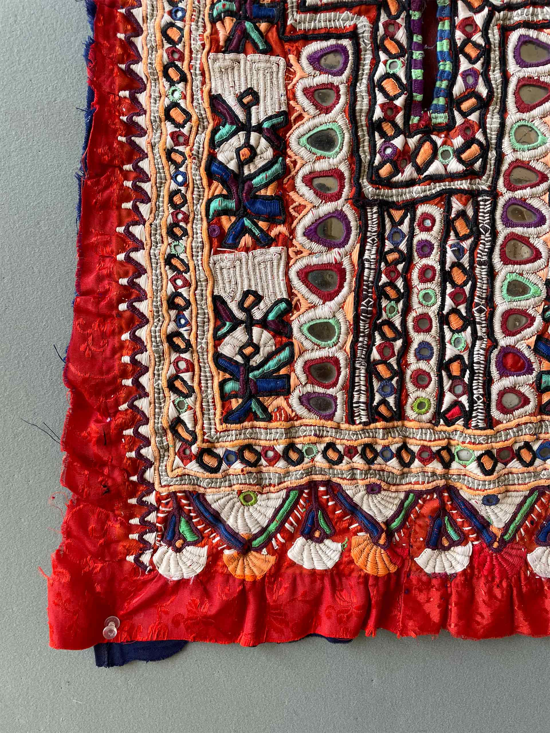 Buy Vintage Mirror Work Yoke Online | Mirror Work Patches for Blouse