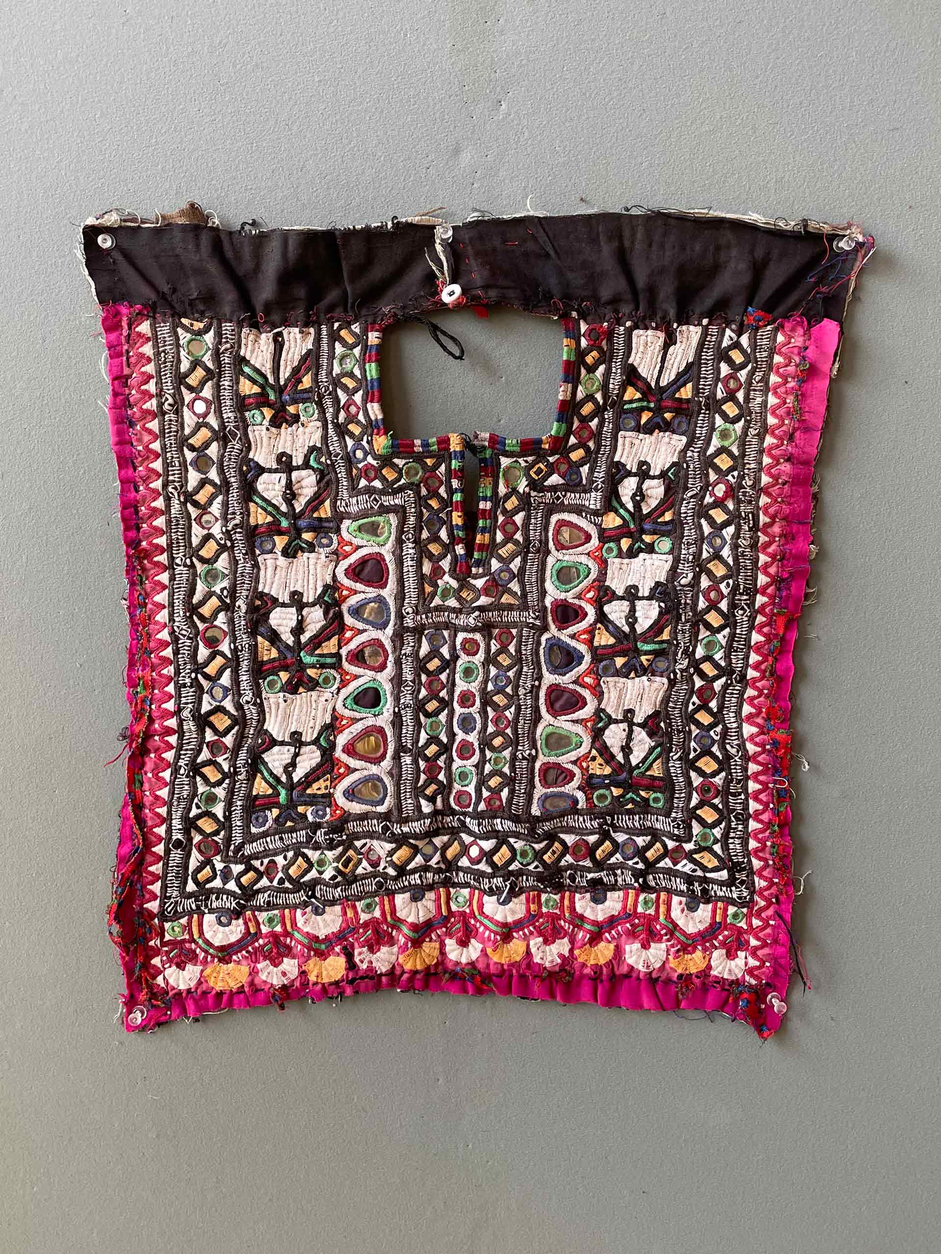 Buy Vintage Mirror Work Yoke Online | Mirror Work Patches for Blouse
