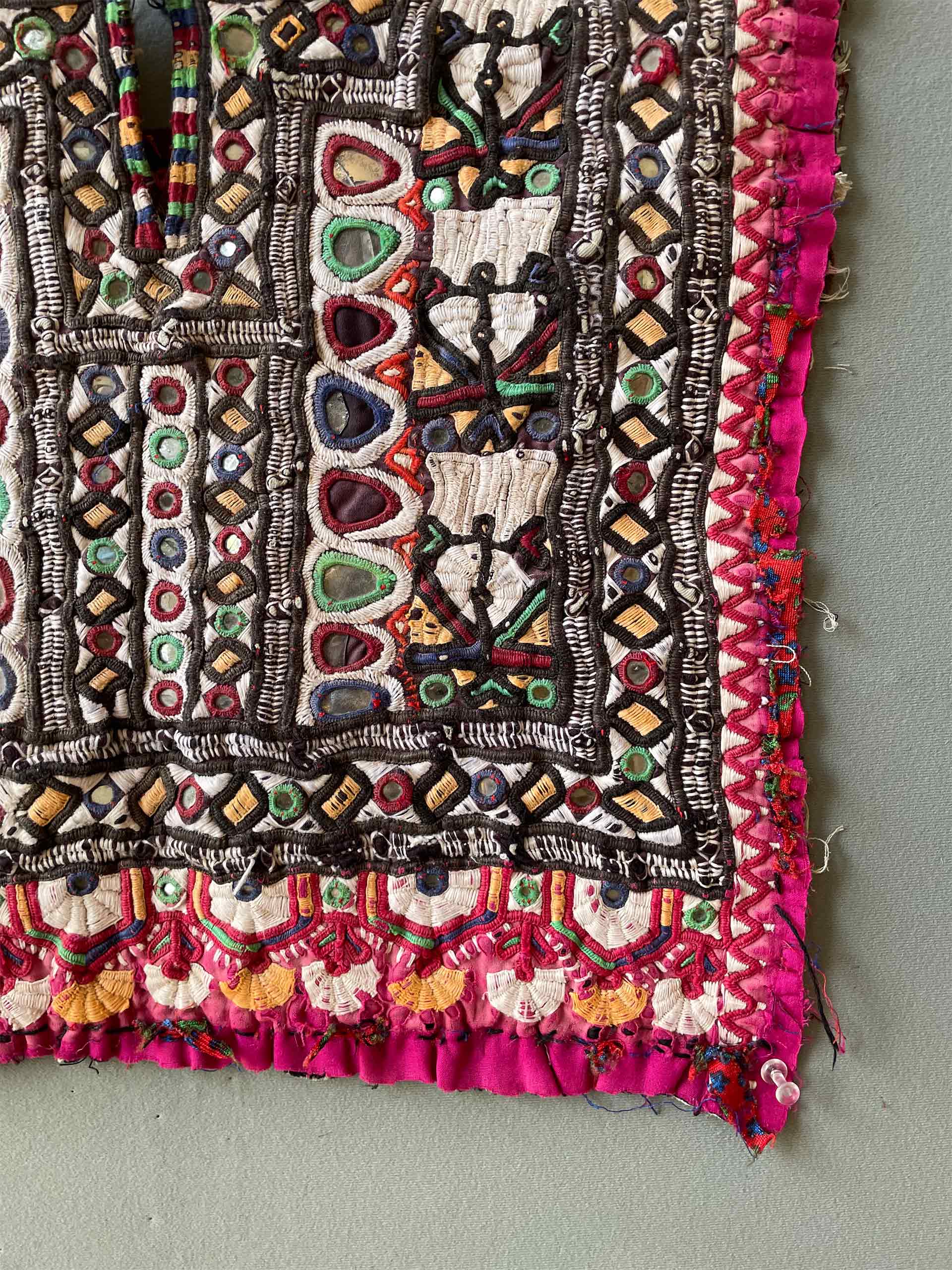 Buy Vintage Mirror Work Yoke Online | Mirror Work Patches for Blouse